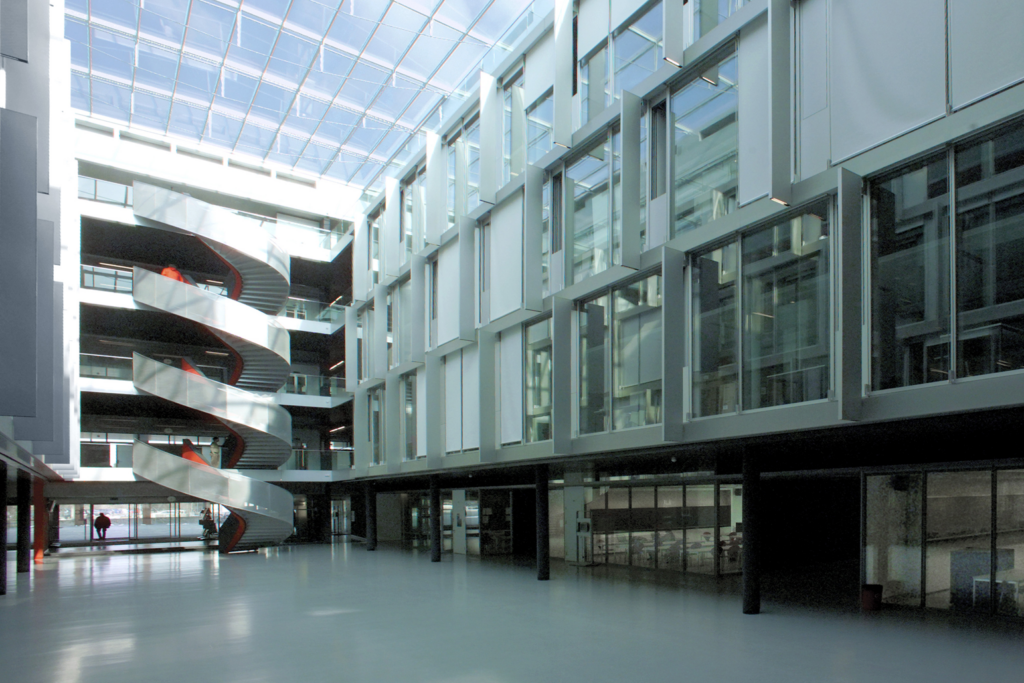 EPFL – Ecublens (CH) - Luscher Architectes